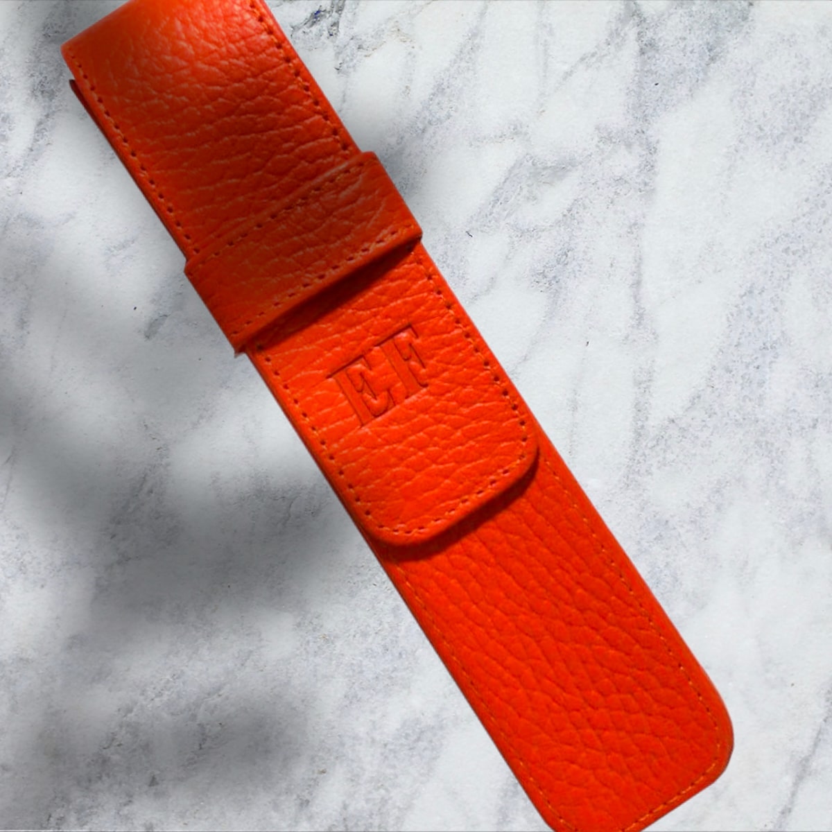 Estuche porta pluma hecho en piel | Perré hecho a mano